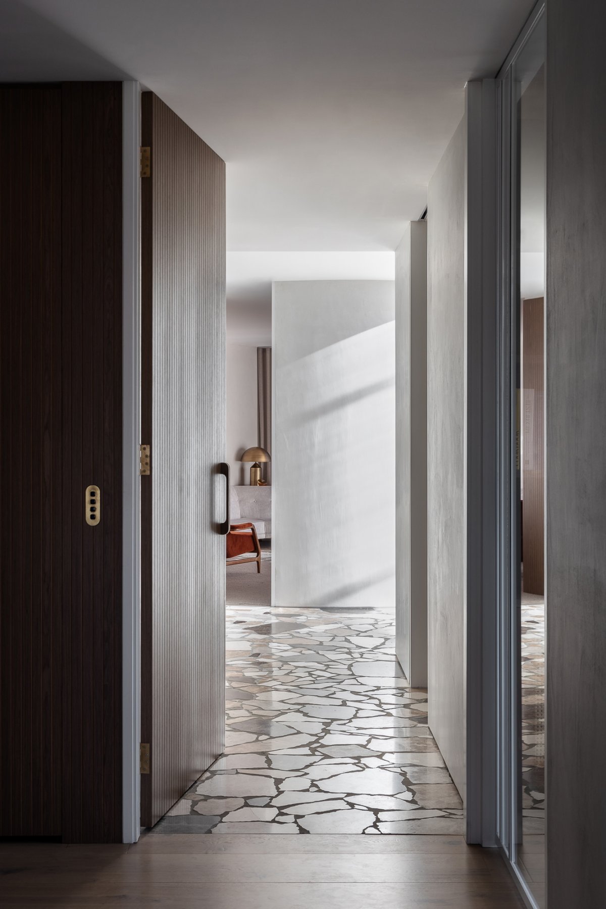 YinjiSpace - Tecture Architecture x Balmoral Mid Century